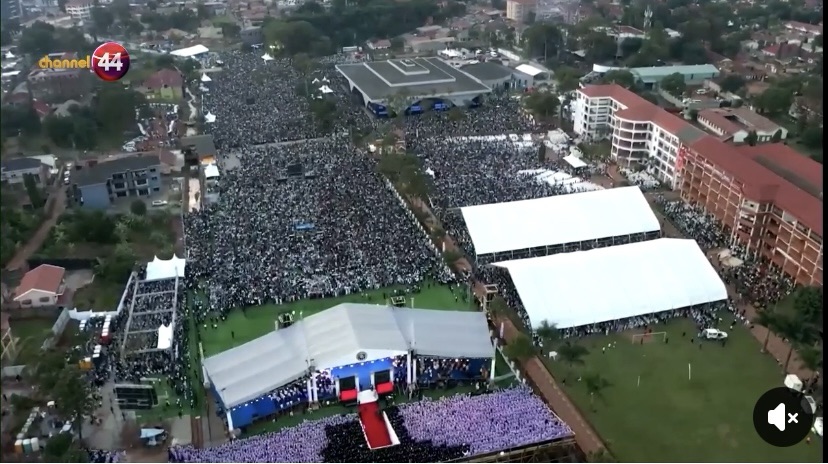 Benny Hinn’s Healing Crusade Draws Over 200,000 in Kampala: A Spiritual ...
